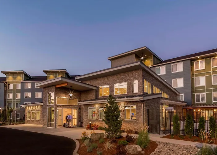 The 6 Best Boutique Hotels Omaha, NE | 🔑 Book in 2026